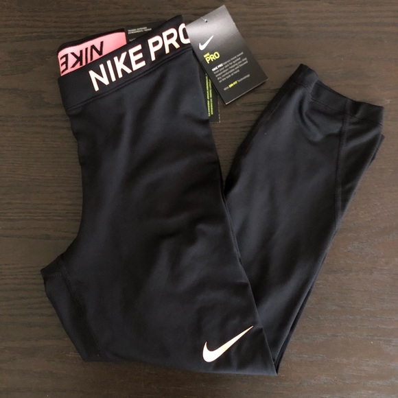 Nike | Pants & Jumpsuits | Nike Pro Capri Training Legging Nwt | Poshmark